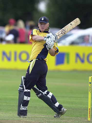 Jason Laney with a pull for 4 runs | ESPNcricinfo.com