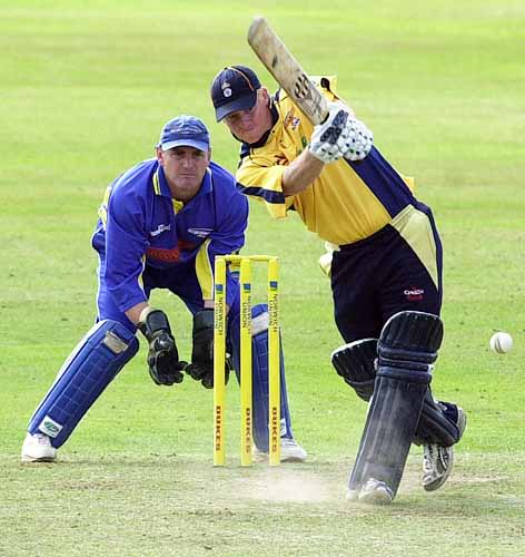 Jason Laney batting portrait (2), National League, 2001 | ESPNcricinfo.com