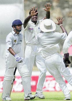 Sri Lankans celebrate the dismissal of Sameer Dighe | ESPNcricinfo.com