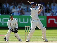 Andrew Flintoff: a bold and level-headed rearguard century ...