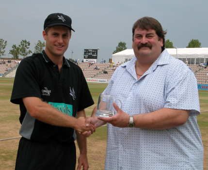 Simon Katich receives award | ESPNcricinfo.com
