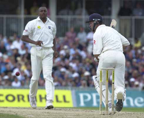 Graeme Hick turns a Walsh delivery off his legs | ESPNcricinfo.com