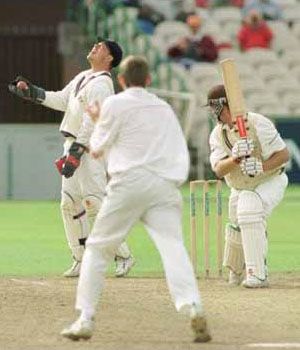 Warren Hegg catches out Ian Salisbury | ESPNcricinfo.com