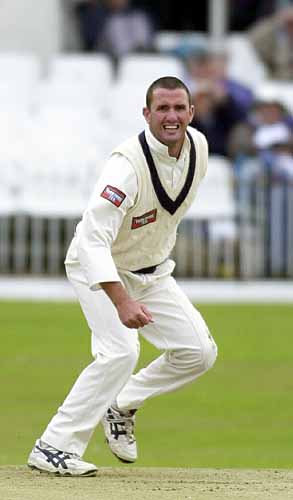 Andy Gray bowling at Scarborough 2001 | ESPNcricinfo.com