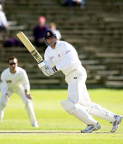 Ronnie Irani batting portrait (2) , Scarborough 2001 | ESPNcricinfo.com