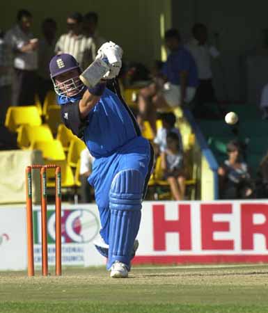 Alec Stewart at the stumps | ESPNcricinfo.com