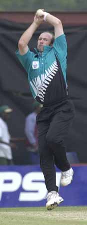 Chris Harris bowling | ESPNcricinfo.com