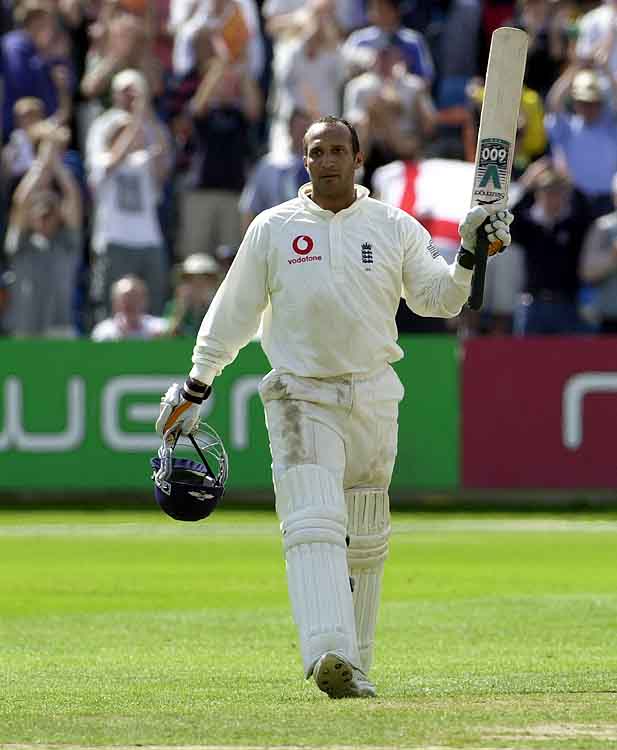 Mark Butcher celebrates reaching his 150 at Headingley | ESPNcricinfo.com