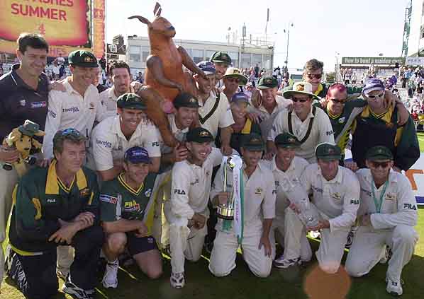 The victorious Aussie squad on their lap of honour at The Oval, having ...
