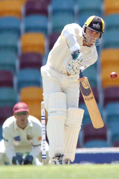 Langer defends, Queensland v Western Australia, Pura Cup, 2001/02 ...