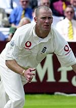 Craig White bowling thumbnail 2001 | ESPNcricinfo.com