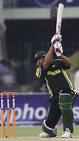 Inzamam with a drive during his 33* | ESPNcricinfo.com