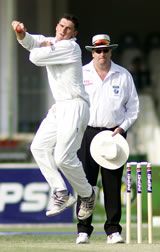 Graeme Smith in his delivery stride | ESPNcricinfo.com
