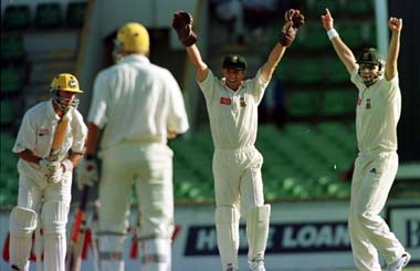 Dave Richardson and Adam Bacher celebrate | ESPNcricinfo.com