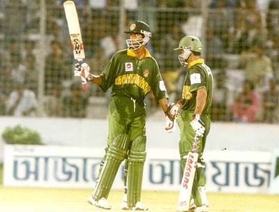 Rokon reaches his fifty | ESPNcricinfo.com