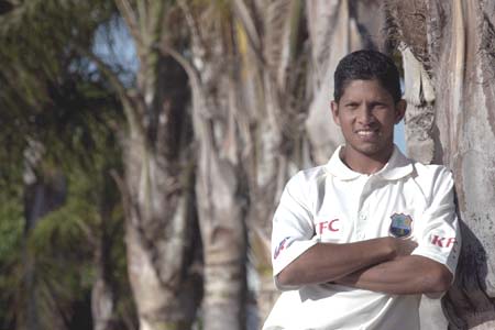 Sarwan takes a break at training | ESPNcricinfo.com