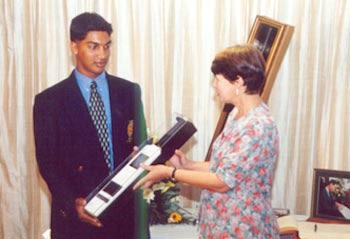 British High Commissioner Linda Duffield presenting Malintha Gajanayake ...