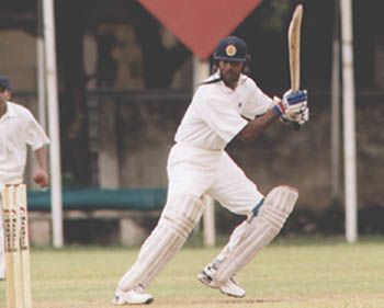 Kumar Dharmasena top scores for Bloomfield | ESPNcricinfo.com