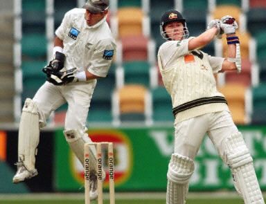 Brett Lee with a slog shot | ESPNcricinfo.com