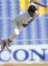 L Balaji in action on debut | ESPNcricinfo.com