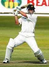 Gilchrist batting, South Africa v Australia, 3rd Test, 2001/02 ...