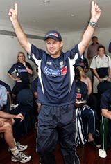 Ricky Ponting celebrates a winning bet on the Melbourne Cup ...