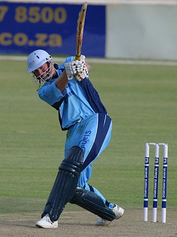 Gerald Dros on the attack | ESPNcricinfo.com