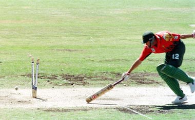 Pat Symcox home safe | ESPNcricinfo.com