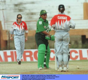 Women's WC Clare Connor celebrates the dismissal of Kiran Baluch, Eng ...