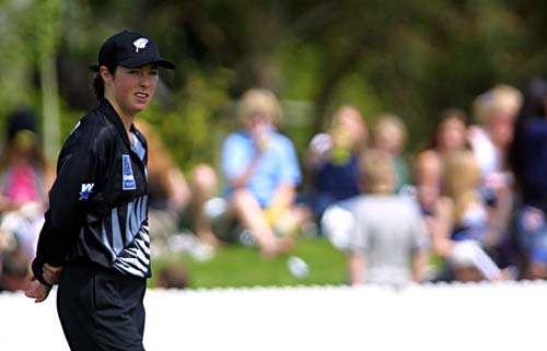 Erin McDonald in the field | ESPNcricinfo.com
