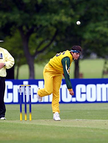 Zoe Goss bowling | ESPNcricinfo.com