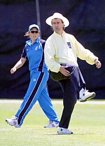 Umpire Billy Bowden | ESPNcricinfo.com