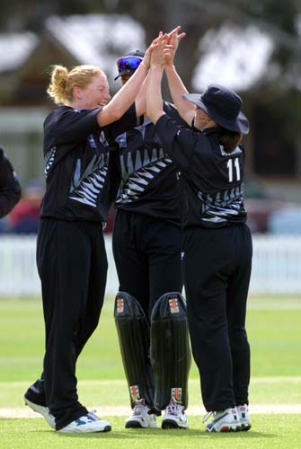 White Ferns Haidee Tiffen and captain Emily Drumm congratulate each ...