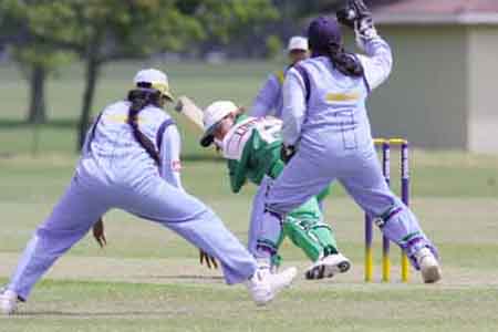 Ireland's Anne Linehan finds a gap in the Indian field | ESPNcricinfo.com