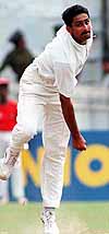Anil Kumble bowling portrait 2000 | ESPNcricinfo.com