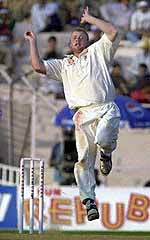 Andy Flintoff bowling thumbnail 2001 (2) | ESPNcricinfo.com