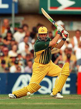 Steve Waugh on his way to a score of 42 | ESPNcricinfo.com