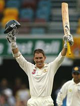 Justin Langer reaches his hundred | ESPNcricinfo.com