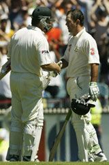 Steve Waugh congratulates Ricky Ponting after his double-century ...